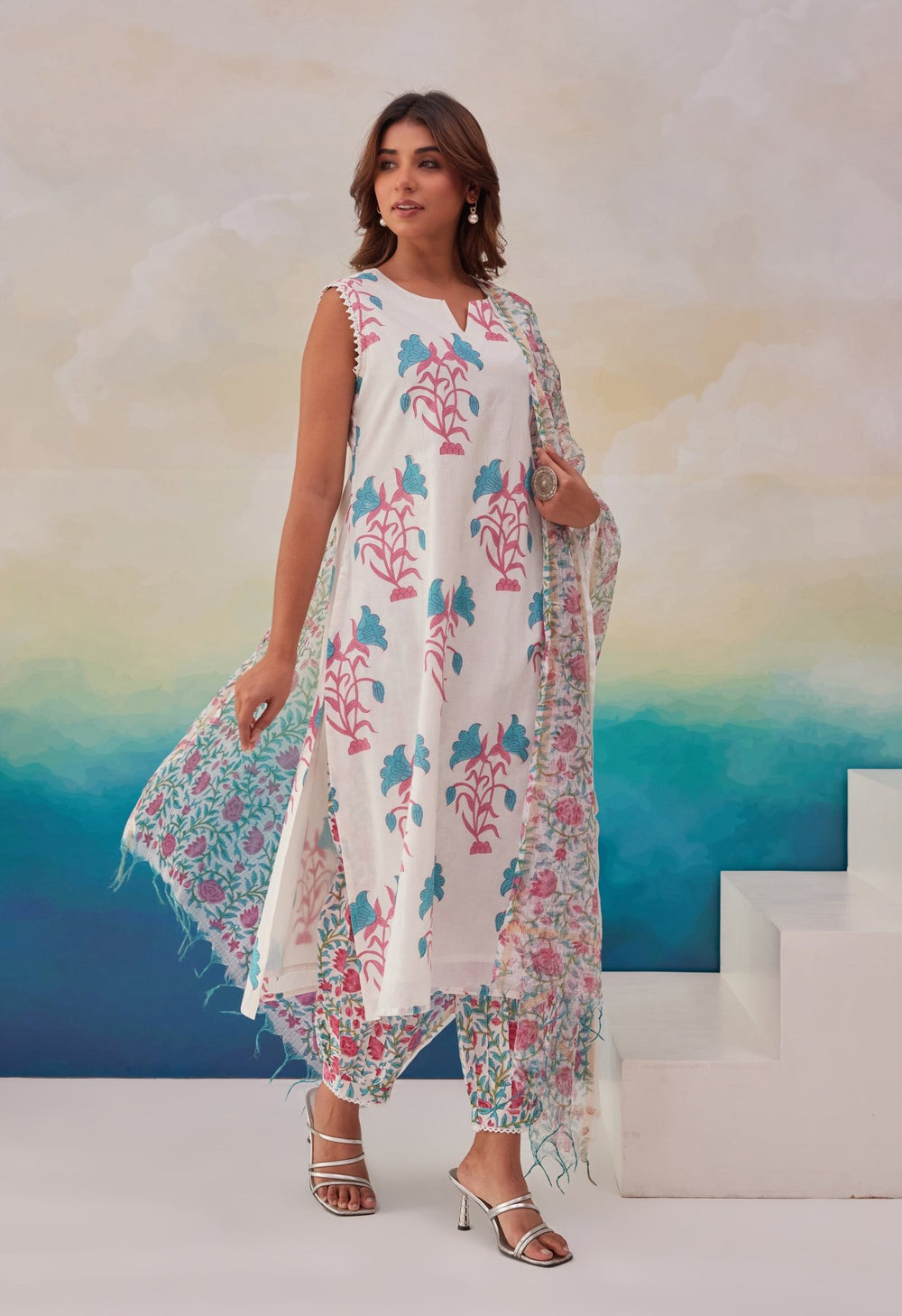 White Hand Block Printed Kurta set With Doriya Dupatta