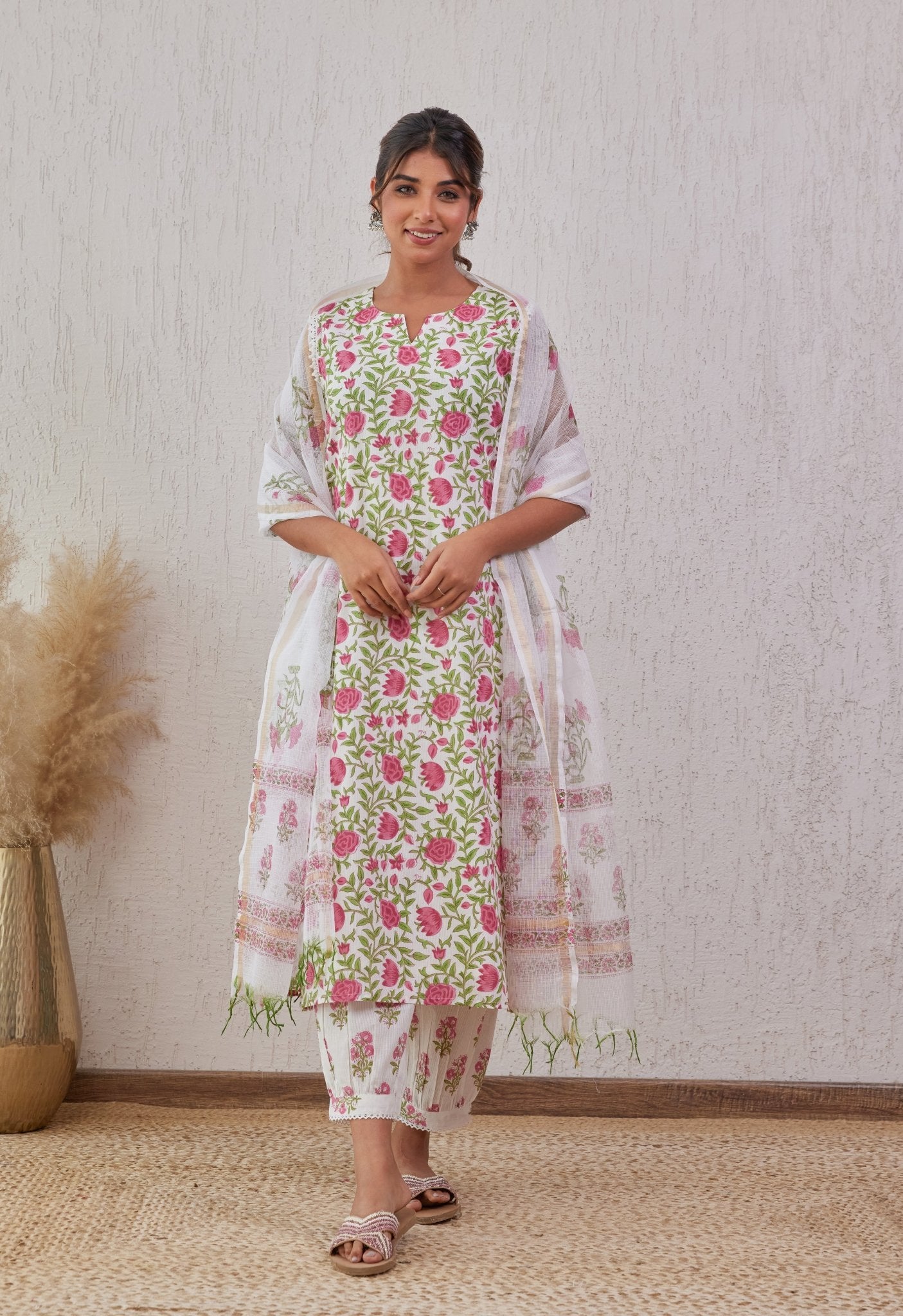 White Hand Block Printed Kurta set With Doriya Dupatta